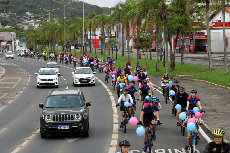 Unesc presente no Passeio de Bike Natal Solidário
